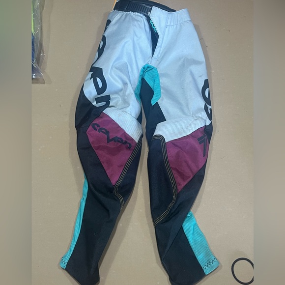 Seven7 | Bottoms | Youth Seven Riding Pants With Side Padding | Poshmark